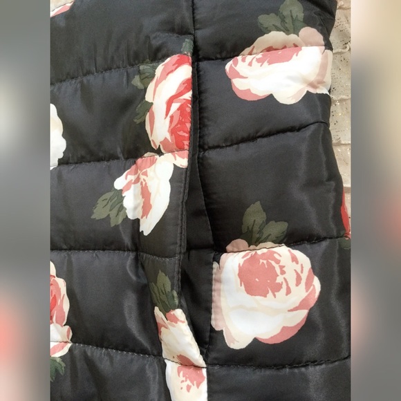 LOFT | Jackets & Coats | Loft Floral Puffer Vest | Poshmark